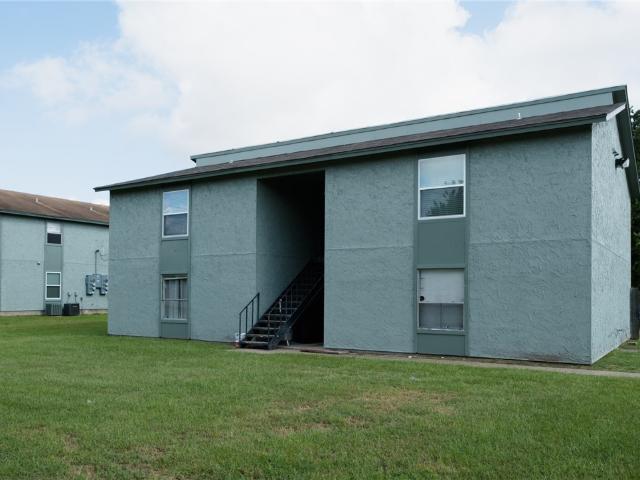 1503 Oakdale Circle B