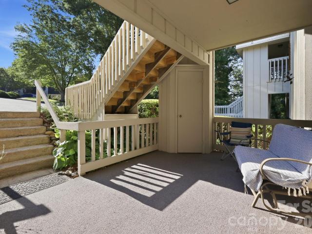 1503 Abbey Circle