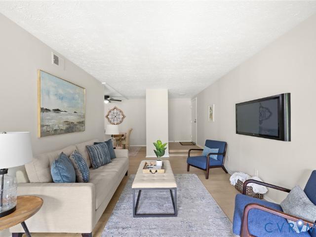 1503 Bronwyn Road 203