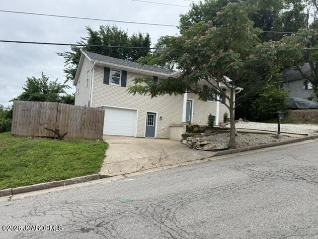 1503 Edmonds St, Jefferson City, MO 65109