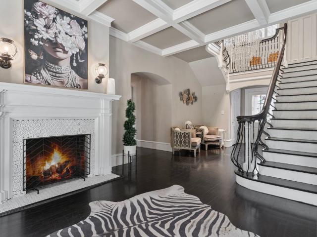 1503 Elm St