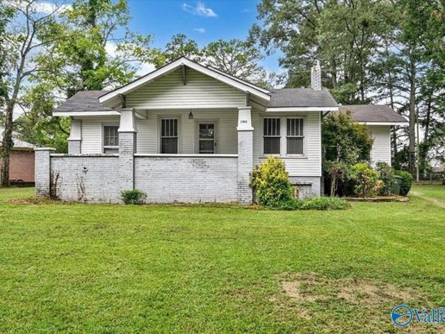 1503 Hayes St SW, Hartselle, AL 35640