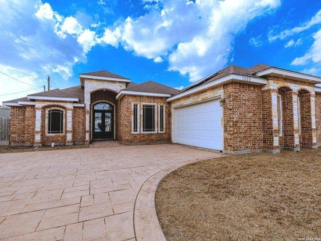 1503 Lewis St, Kingsville, TX 78363