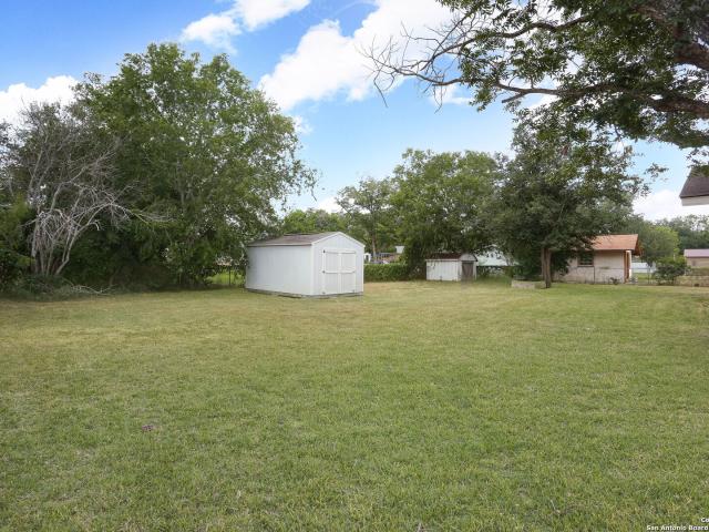 1503 S 2nd St, Floresville, TX 78114 | MLS #1895