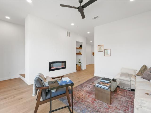 1503 Vermont St, Unit D, Houston, TX 77006 | MLS #90175