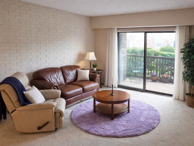 1503 Woodbridge Rd, Unit 1D, Joliet, IL 60436 | MLS #12578 | Compass