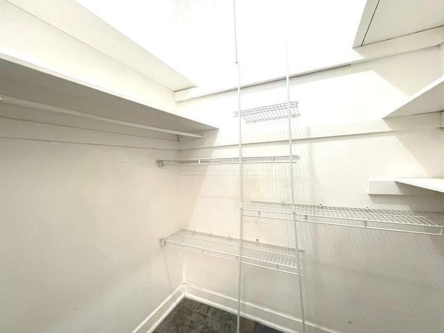 1503 15 E Kane Pl Studio Apartment for Rent at 1503 E Kane Pl, Milwaukee, WI 53202 Lower East Side