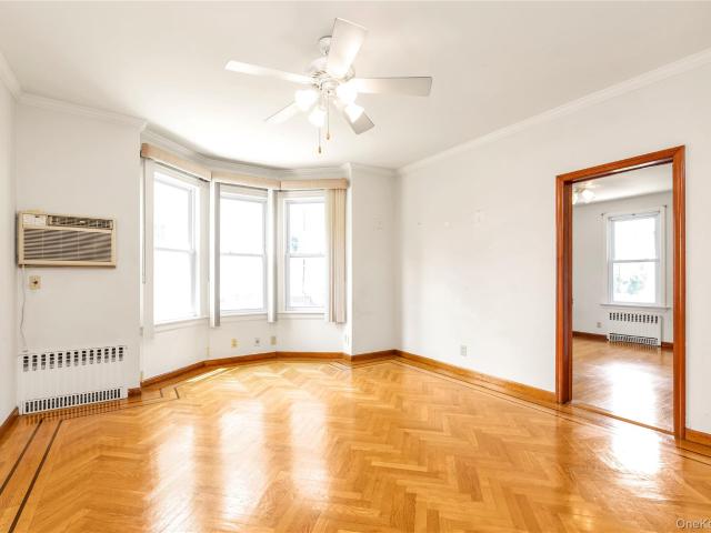 150 3 th Avenue