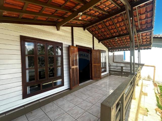 150.00 M² Casa Alugar, 3 Dormitórios localizado em Barreiro, Mairiporã, São Paulo, 07611010 | Brasil