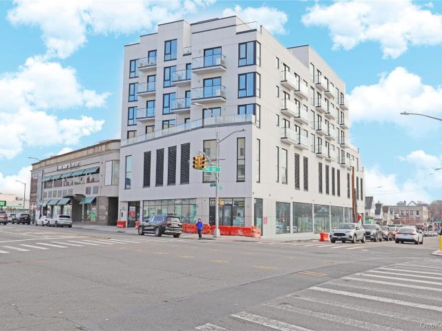 150 02 Northern Boulevard, Unit 6G