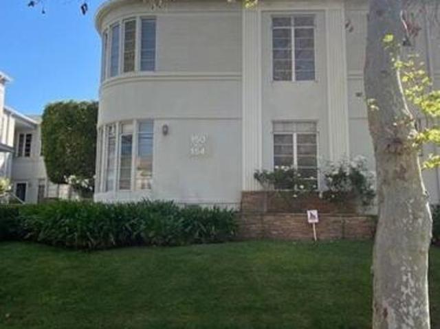 150 1/2 N Sycamore Ave Los Angeles, CA 90036