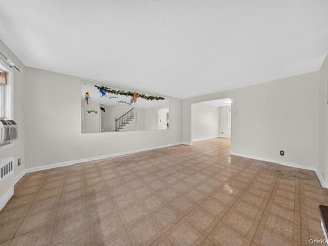 150 1 th Avenue