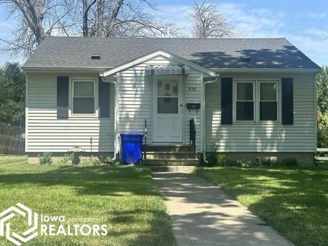 150 1st St SW, Britt, IA 50423