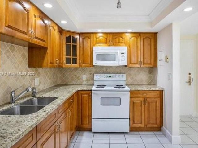 150 25th Rd SE #5D, Miami, FL 33129
