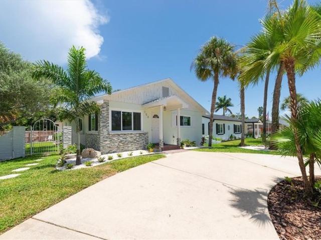 150 42nd Ave, Saint Pete Beach, FL 33706