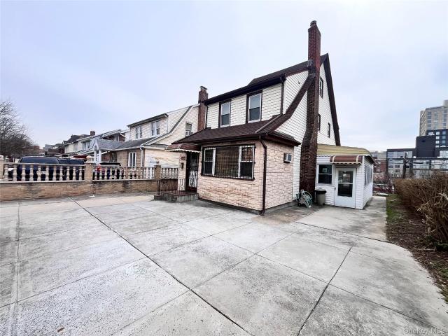 150 4 th Road | Compass
