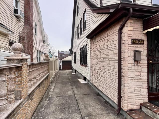 150 4 th Road
