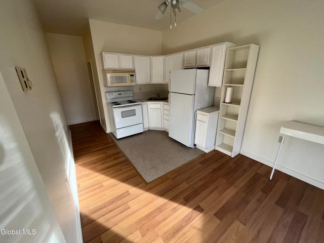150 4 th Street 10 #