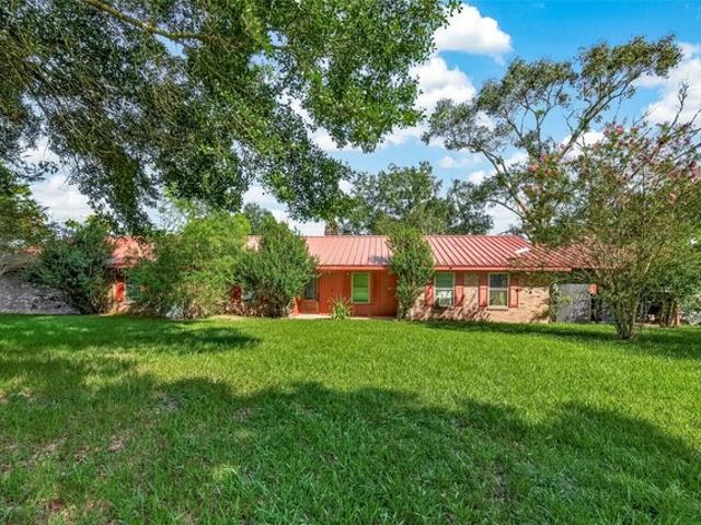 150 County Road 2296, Cleveland, TX 77327