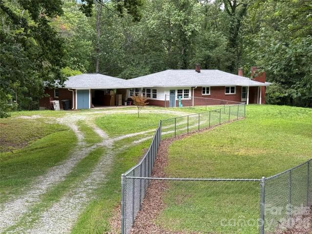 150 Cowan Lane