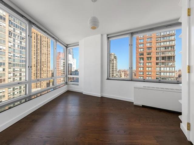 150 Columbus Ave Apt 19A, New York, NY 10023