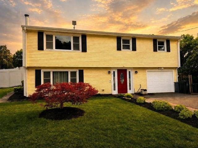 150 Coolidge St, Swansea, MA 02777