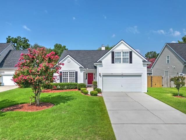 150 Cabrill Dr, Charleston, SC 29414