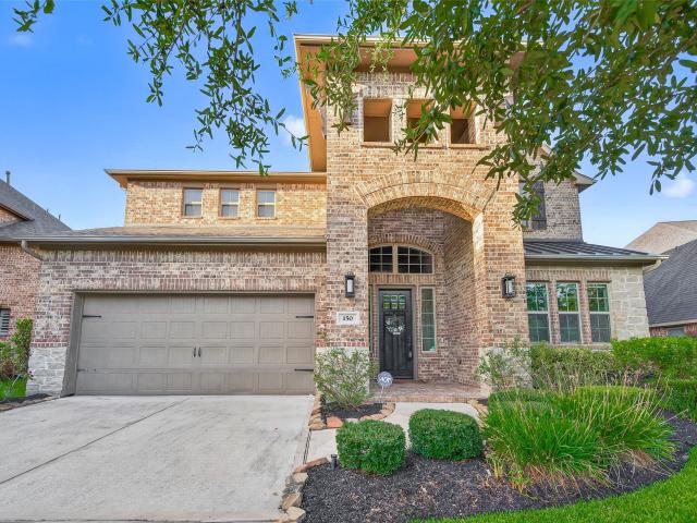 150 Cliftons Curve Way
