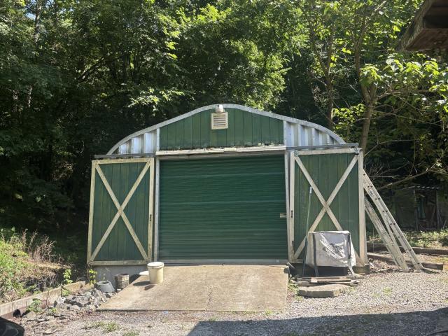 150 Amons Ln