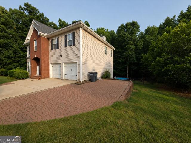 150 Adrians Lane