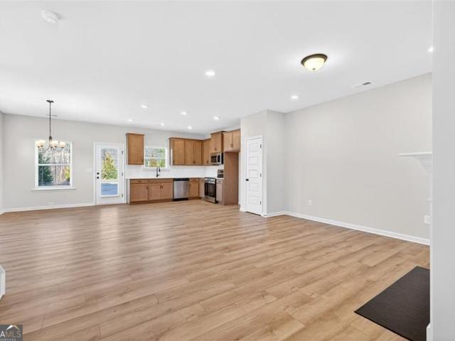150 Alameda Street 98