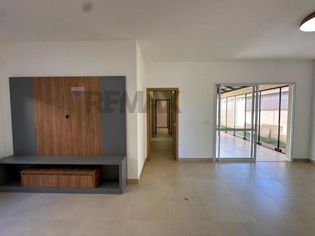 150 Área Útil Casa de Condomínio Alugar, 3 Dormitórios localizado em Rua Cravinas, 1000 Alto do Vale Centro, Cravinhos, São Paulo, 14140000 | Brasil