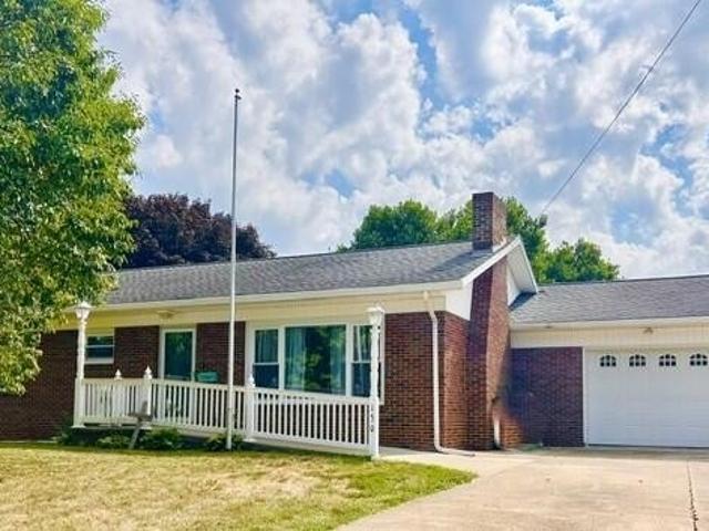 150 Bucy Dr, Killbuck, OH 44637