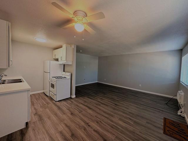 150 Gateway Court 2 Bedroom Apartment for Rent at 150 Gateway Ct, Stockton, CA 95207 Pacific