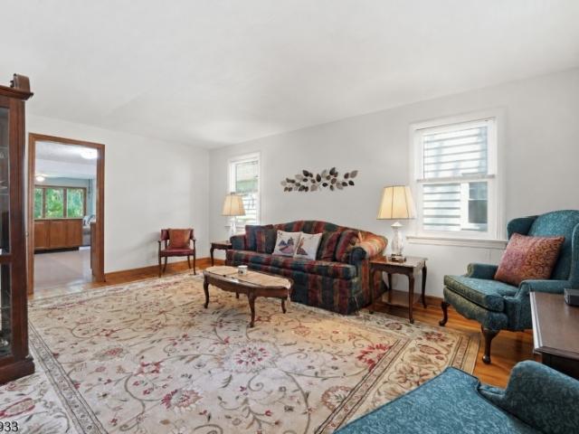 150 Darling Ave
