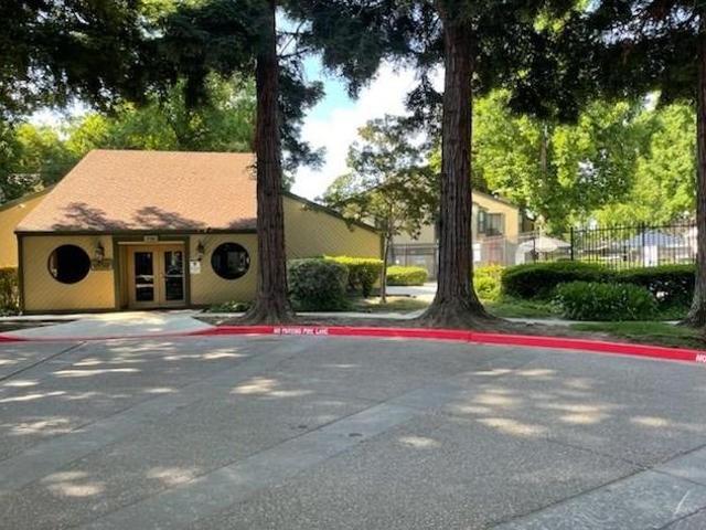 150 Del Verde Cir #2, Sacramento, CA 95833