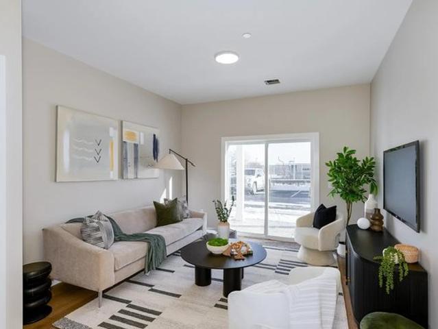 150 Draper Ave, North Attleboro, MA 02760