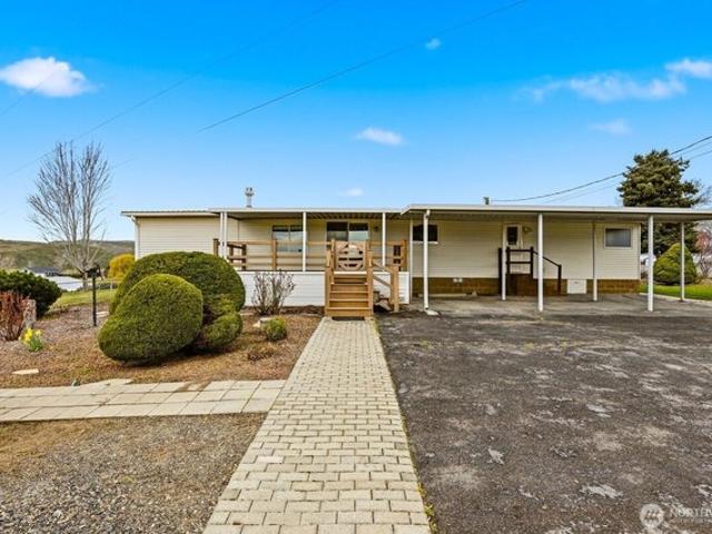 150 Dusty Puddle Rd Unit A, Selah, WA 98942