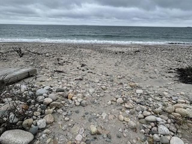 150 E Beach Rd, Westport, MA 02790