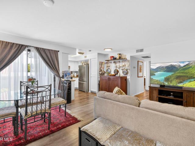 150 E Los Angeles Avenue 508