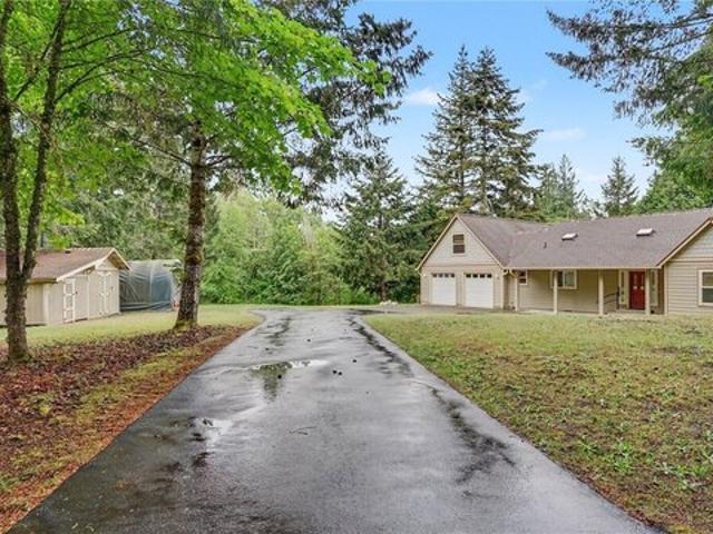 150 E Shadow Ln, Shelton, WA 98584