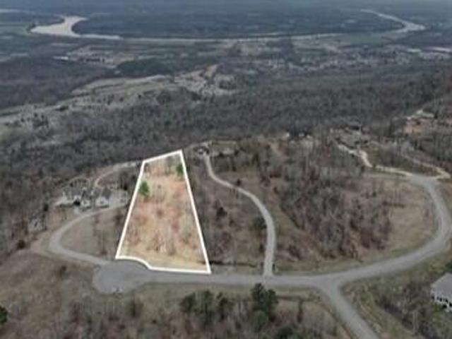 150 Eagle Eye Dr, Jasper, TN 37347
