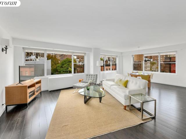 150 East 61st Street, New York, NY