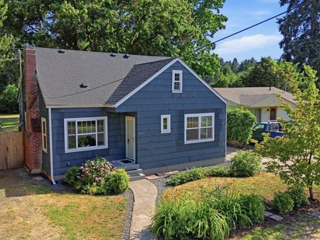 150 Elkay Dr, Eugene, OR 97404