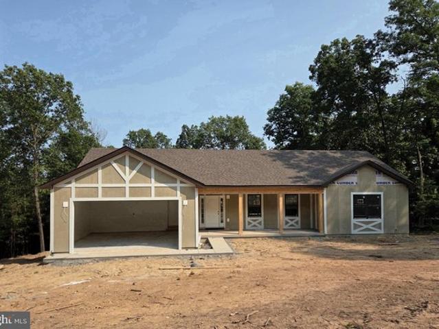 150 Four Seasons Dr E, Gore, VA 22637