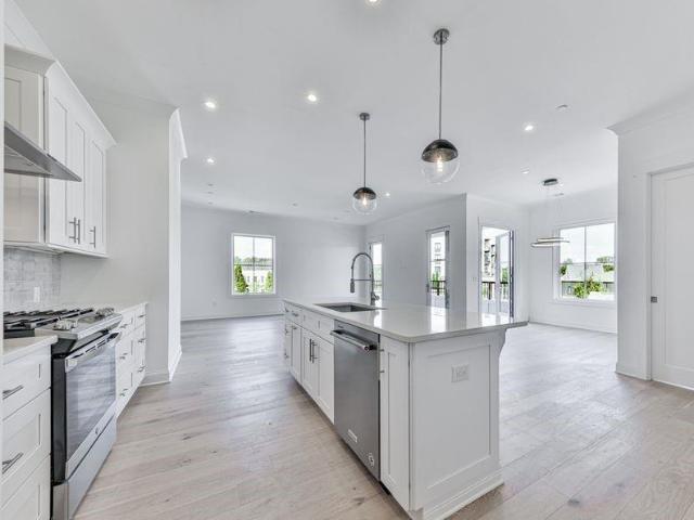 150 Fowler Street 300