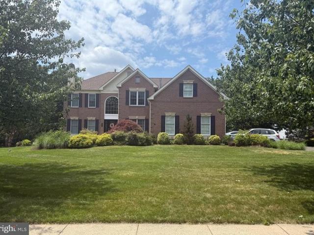 150 Fairway Dr, Harleysville, PA 19438