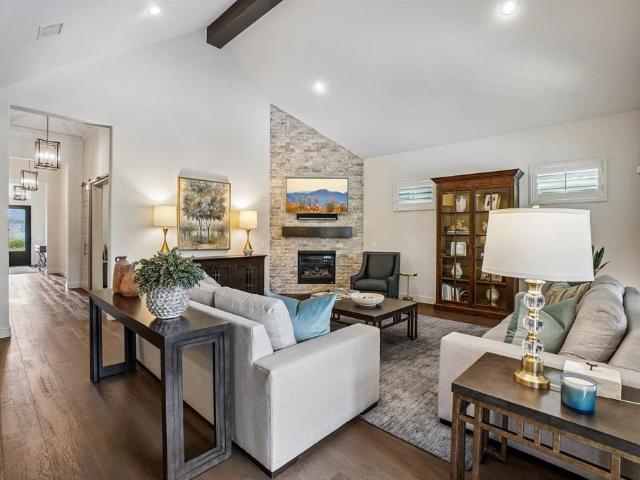 150 Freesia Drive