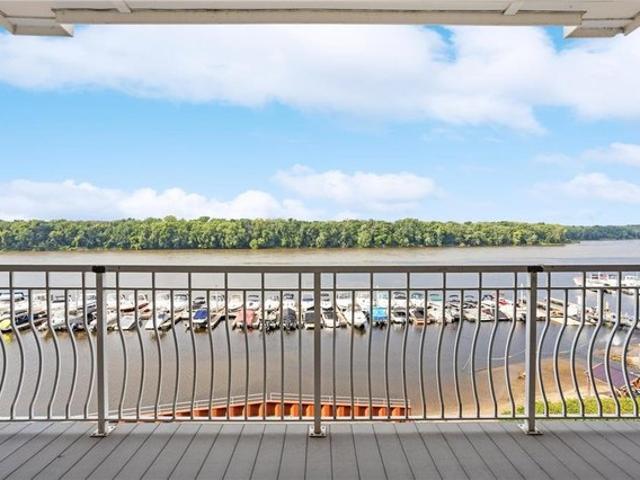 150 Front St N Unit 323, Prescott, WI 54021