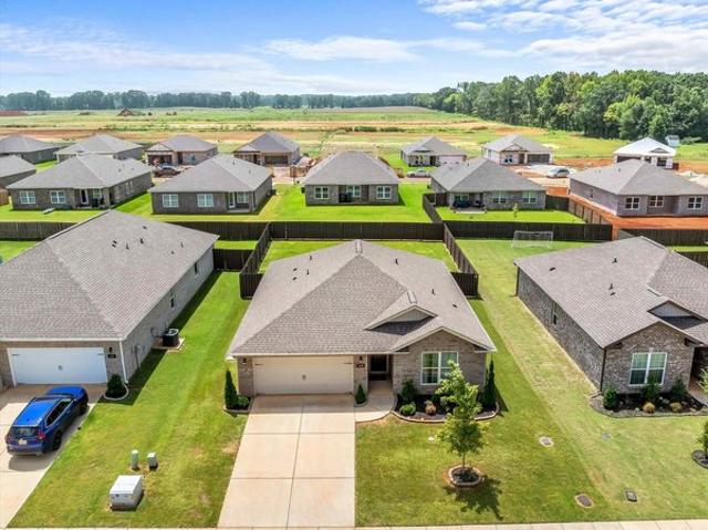 150 Hazel Pine Trl, Hazel Green, AL 35750